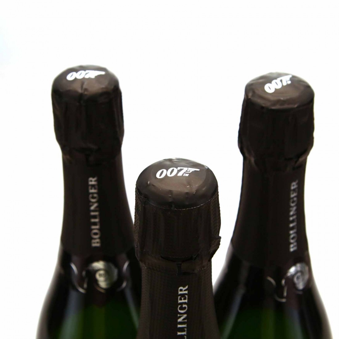 Bollinger 2002 Vintage Champagne / James Bond 007 - Gift Pack | Wine ...